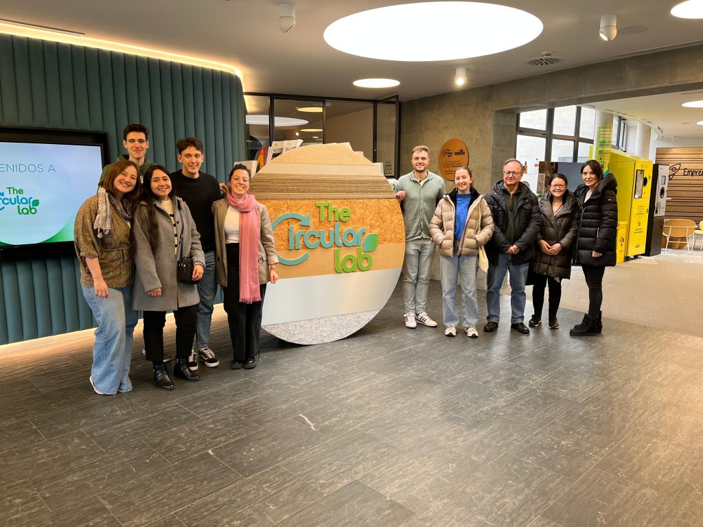 Visita Economía Circular Campus Íberus a The Circular Lab