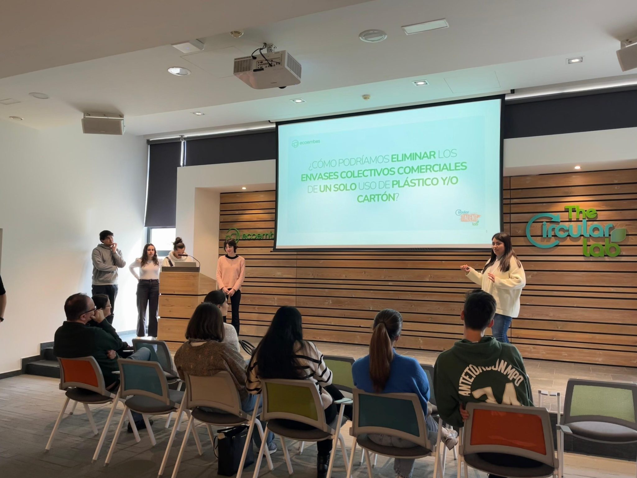 Visita Economía Circular Campus Íberus a The Circular Lab